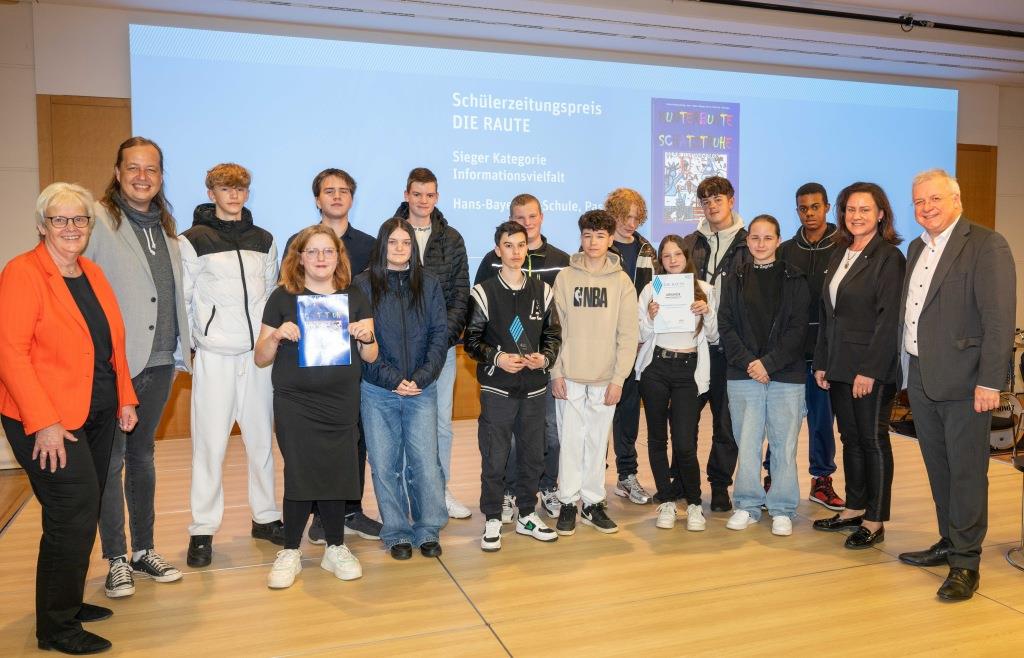 Passauer Schülerzeitung gewinnt zum sechsten Mal „Die Raute“ der Hanns ...