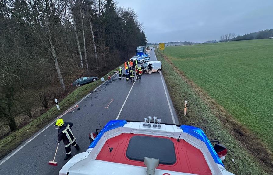 Spannende Unfall Auf B85 Heute Fotos