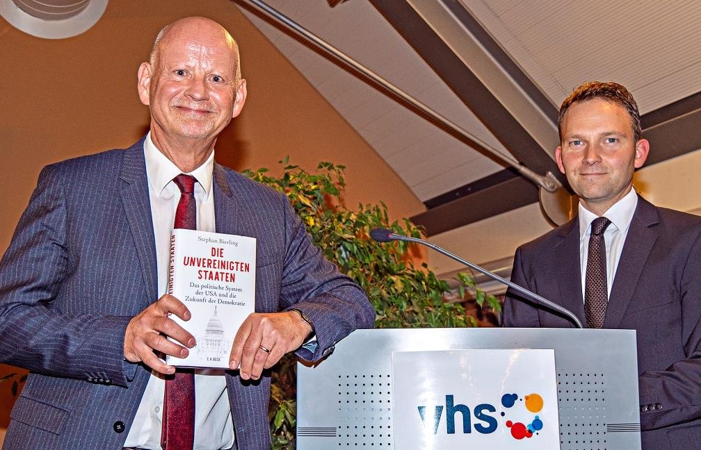 Vor US-Wahl: Vortrag von Amerika-Experten Stephan Bierling – auf wen er ...