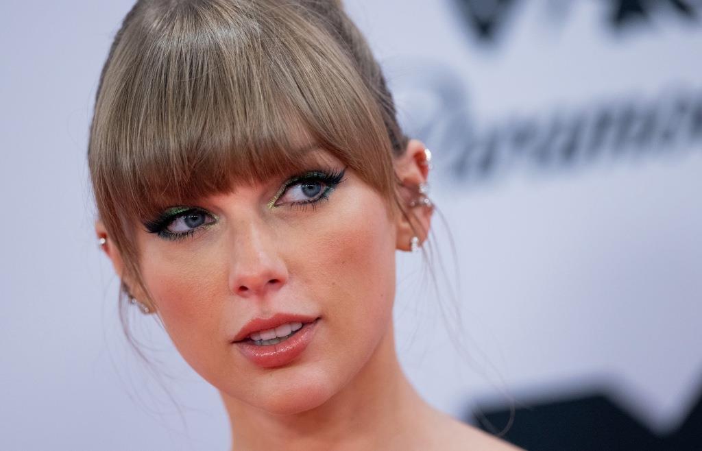 KI-generierte Nacktfotos von Taylor Swift sorgen für Empörung ...