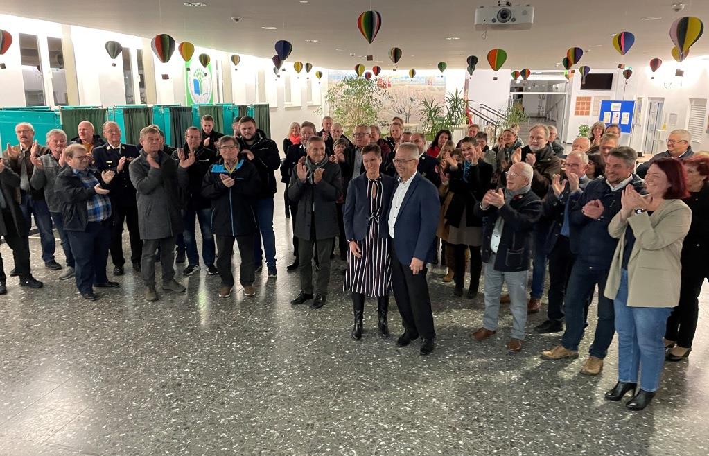 96,9 Prozent für Robert Grabler bei der Wahl zum Ersten Bürgermeister ...