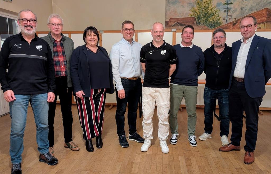 SV Großköllnbach wählt Stefan Knobl als neuen Vorsitzenden