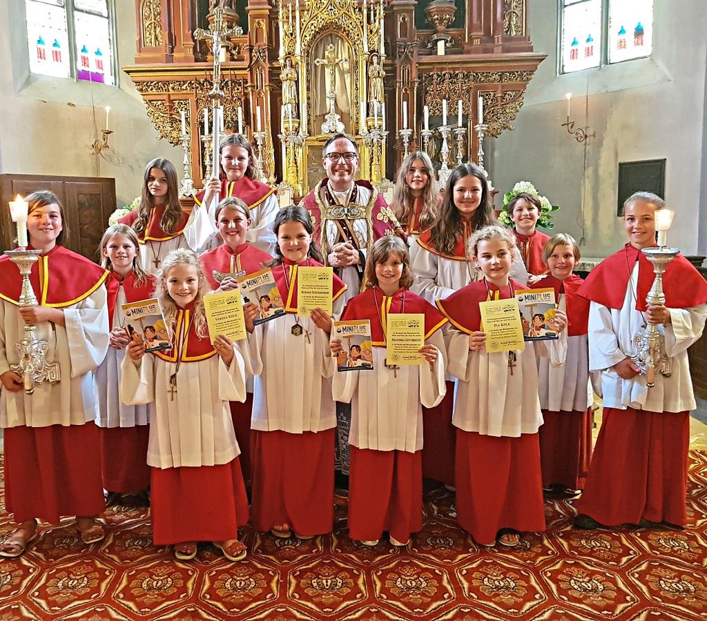 Vier neue Ministranten