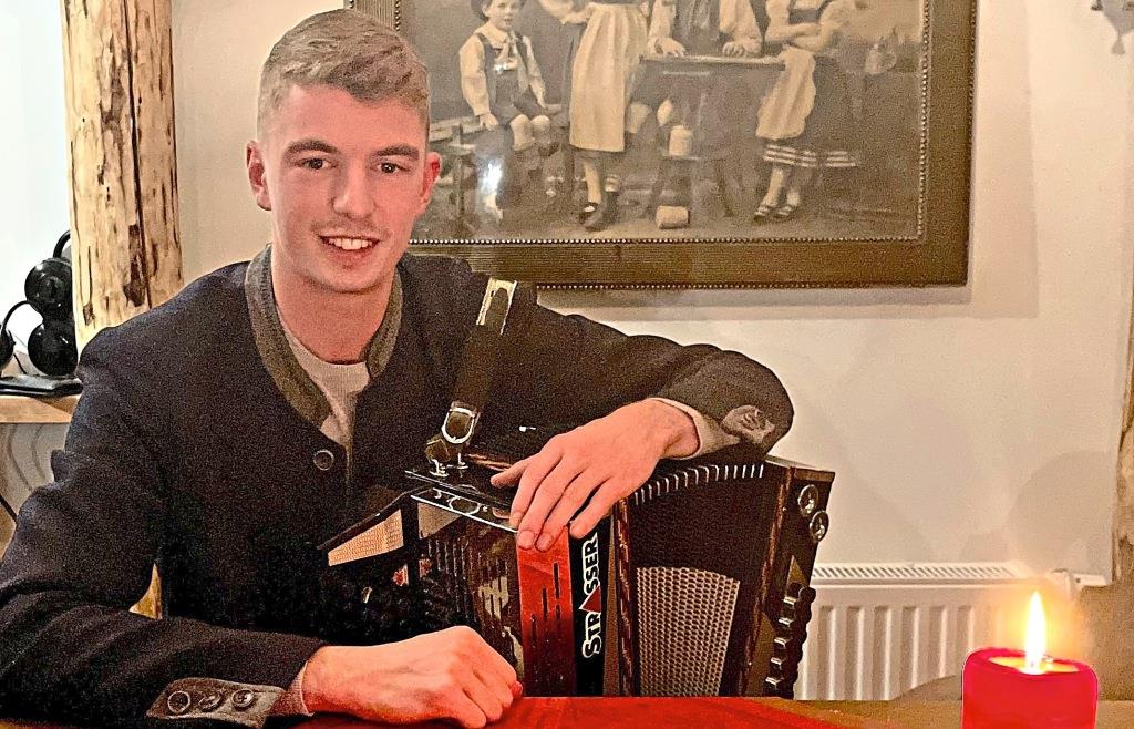 Bei Johannes Niggl gibt es Musik unterm Weihnachtbaum