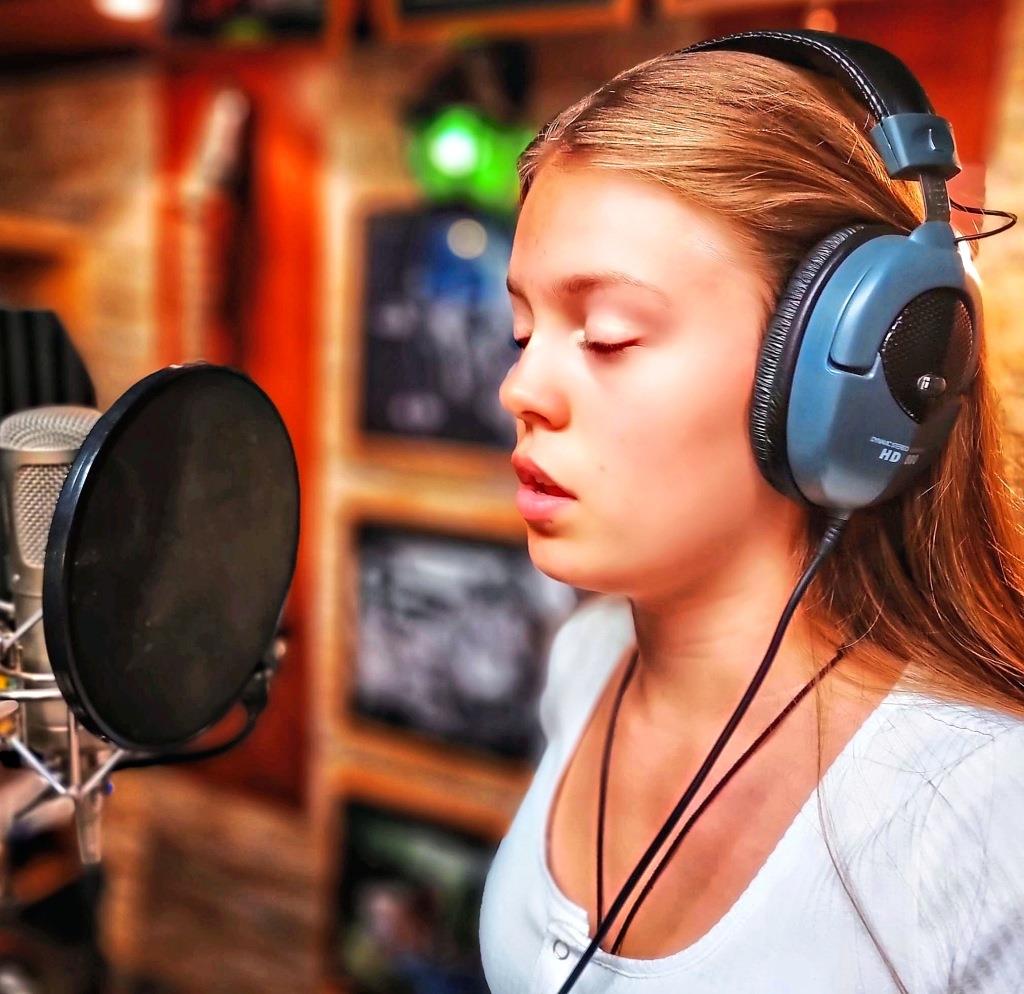 Isabelle im „tiKit“