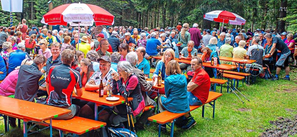 Bergwacht feiert Bergfest