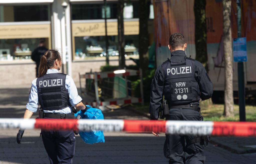 Messerangriff mit drei Toten: IS reklamiert Anschlag in Solingen für sich