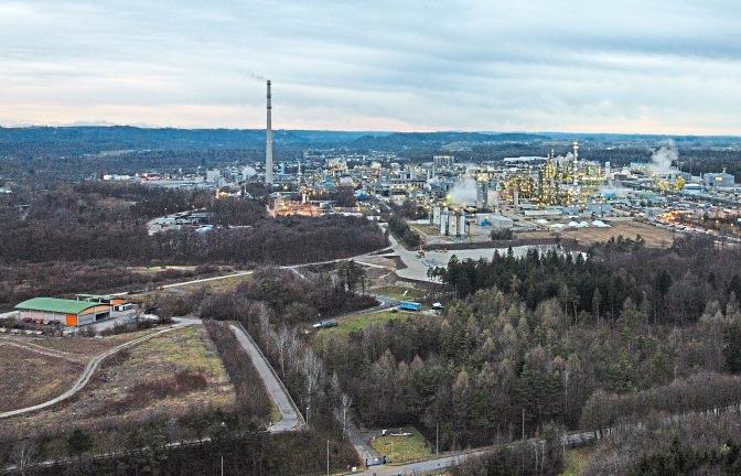 3M soll Dyneon-Entscheidung überdenken: Söder und Aiwanger werben um ...