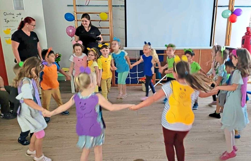 Rentnersong und Tanz zum Abschied