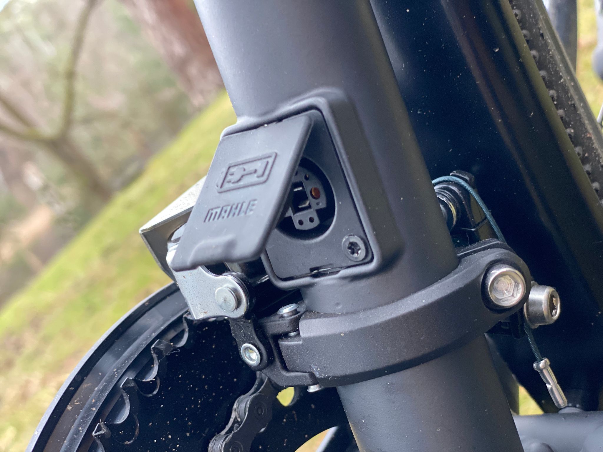 Stevens E-Strada: E-Bike mit versteckter Technik im Test