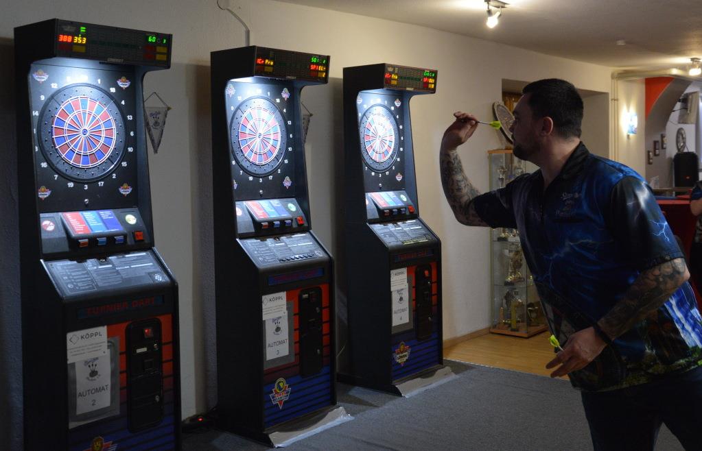 Stone Darts Plattling: Auf dem Weg zum Neun-Darter