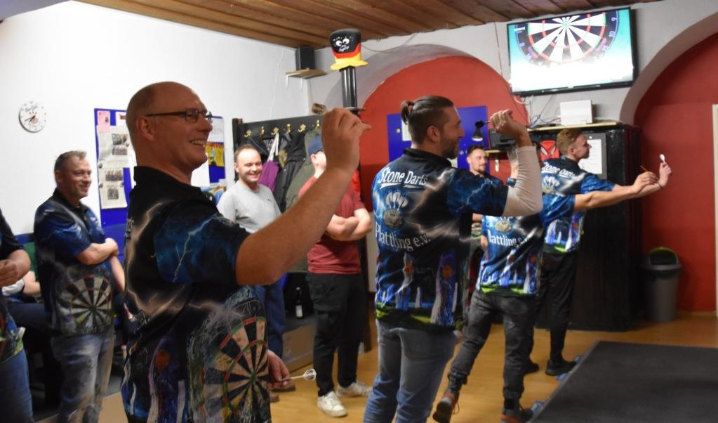 Ob bei der WM in London oder bei den Stone Darts Plattling: Der ...