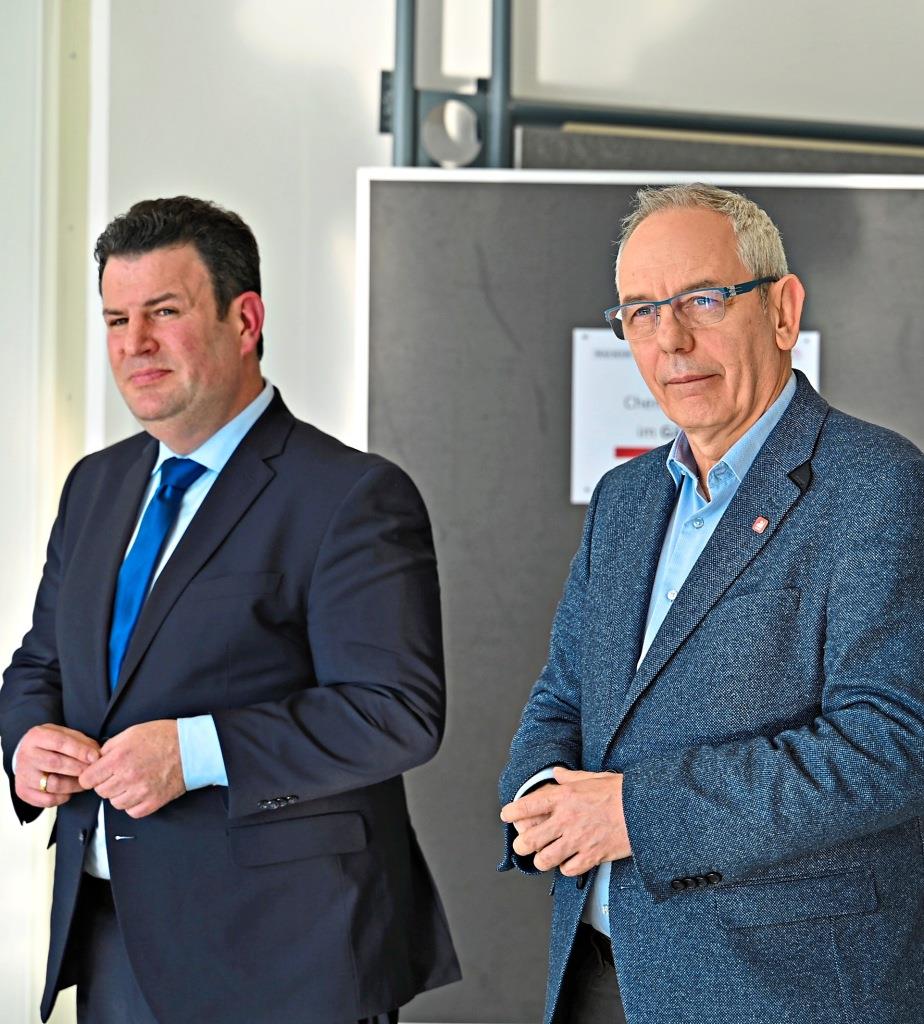 „Regierung tut, was sie kann“ gegen drohendes Dyneon-Aus