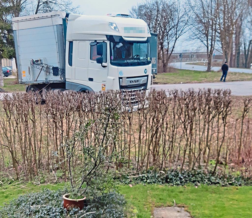 Und täglich grüßt der Lkw im Garten