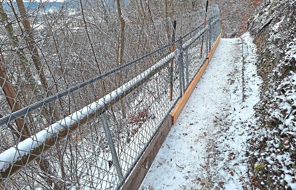 Stadt Trostberg sperrt Wanderweg an der Siegerthöhe