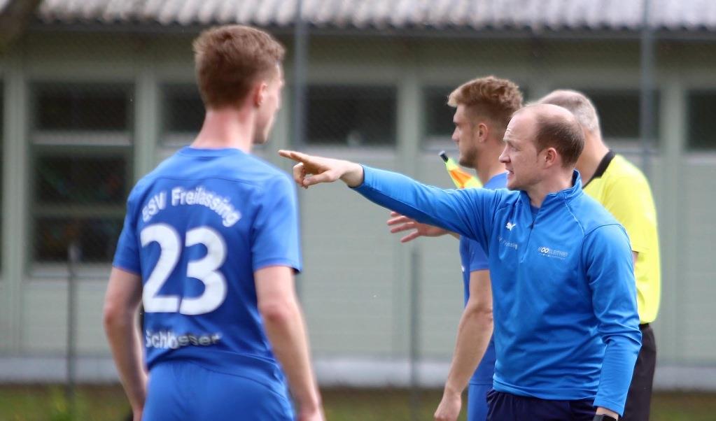 ESV schockt die Serben mit 4:1-Sieg in der Landeshauptstadt