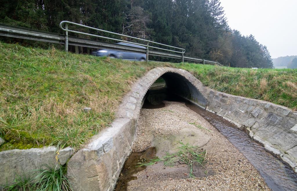 An der AÖ 15 wird eine Brücke erneuert − Bei der Ortsdurchfahrt an der ...