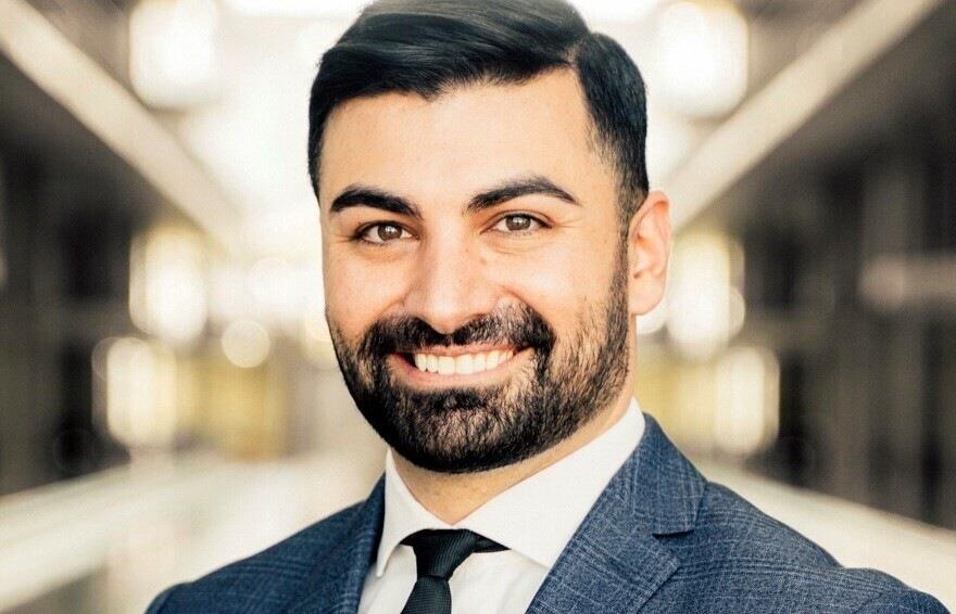 Ein erster Erfolg – der Grafenauer MdB Muhanad Al-Halak erkämpft sich ...