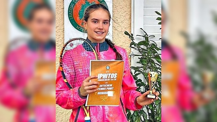 Laura-Sophia Vlach glänzt