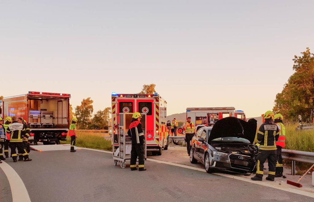 Mit knapp 2,2 Promille auf der A8: 32-Jähriger verliert Kontrolle über sein Fahrzeug