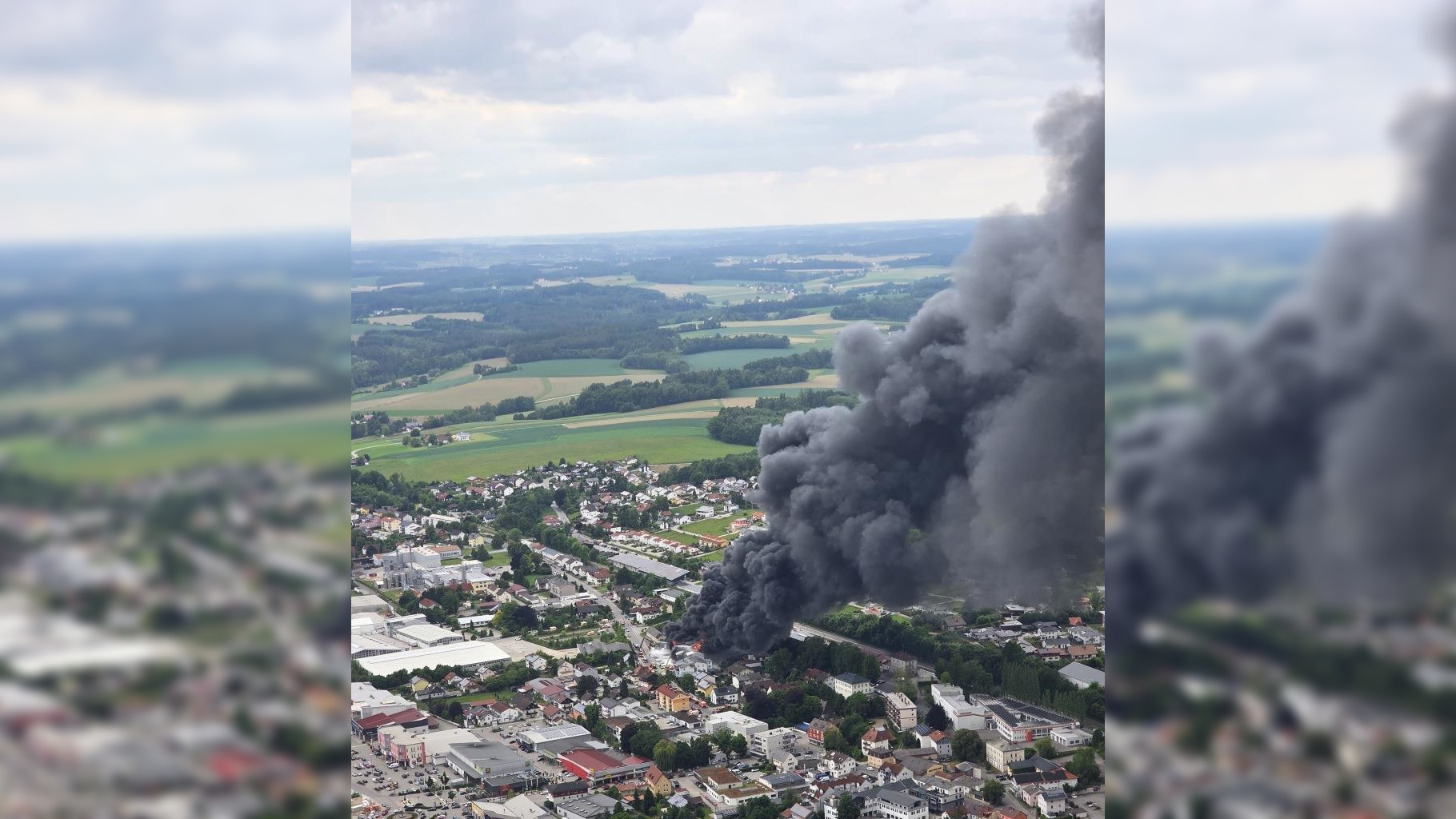 Reifenhändler in Flammen: Fotos zeigen das Ausmaß des Großbrandes in ...