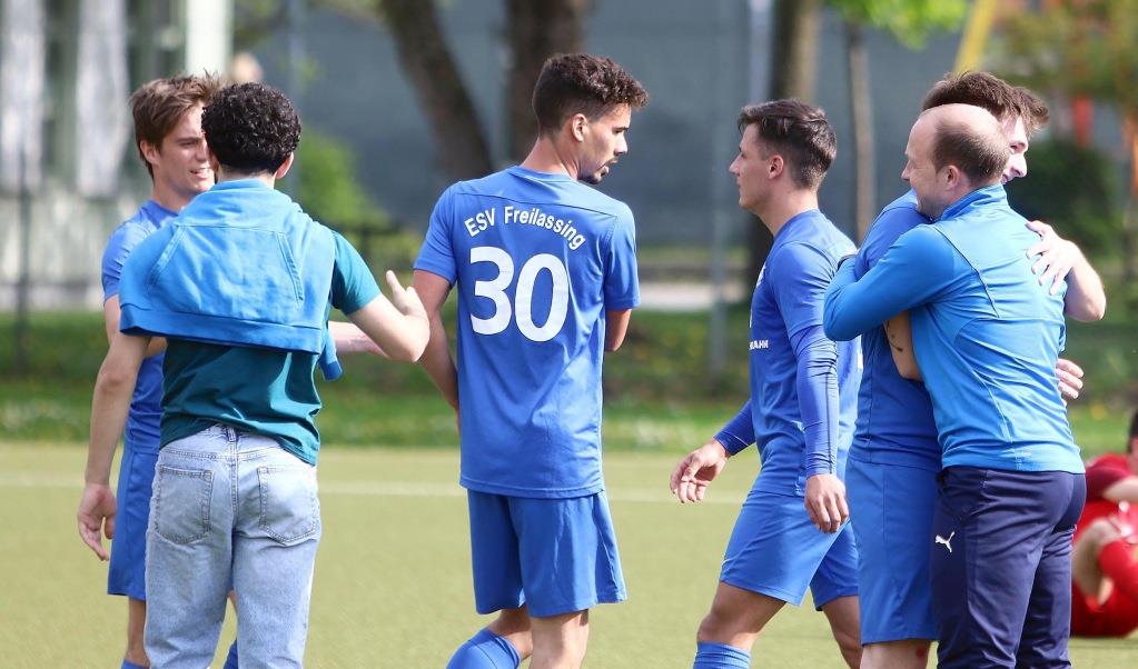 ESV schockt die Serben mit 4:1-Sieg in der Landeshauptstadt