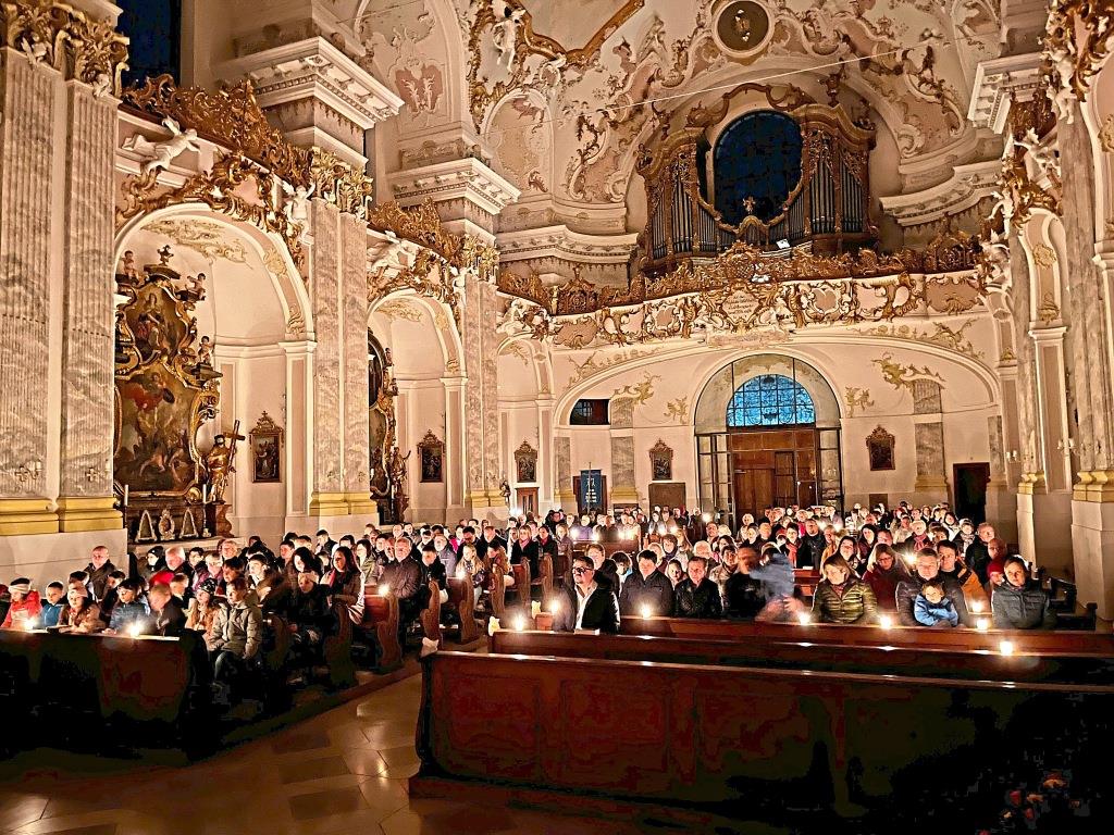 Ostern bringt Licht ins Dunkel