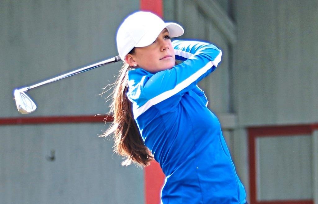 Auf dem Weg zum Golfprofi: Lena Geier (14) aus Ringelai steht erstmals ...