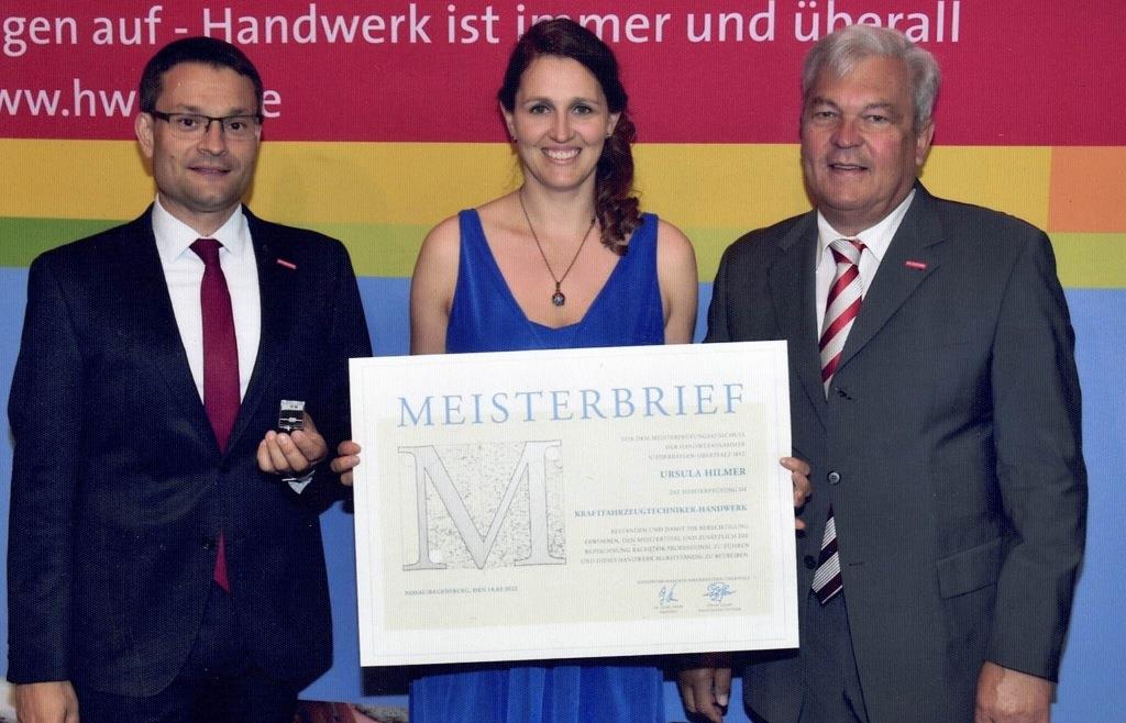 Meisterin in einer Männerdomäne: Uschi Hilmer ist Inhaberin eines Kfz ...
