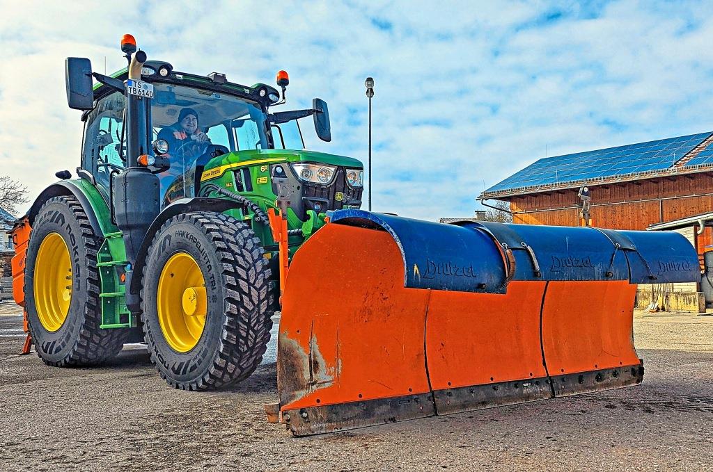 John-Deere-Traktor für 260000 Euro angeschafft