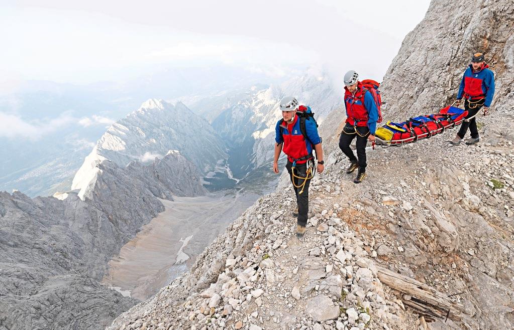 Reichenhaller drehen Bergwacht-Doku: BR beauftragt Timeline Production ...