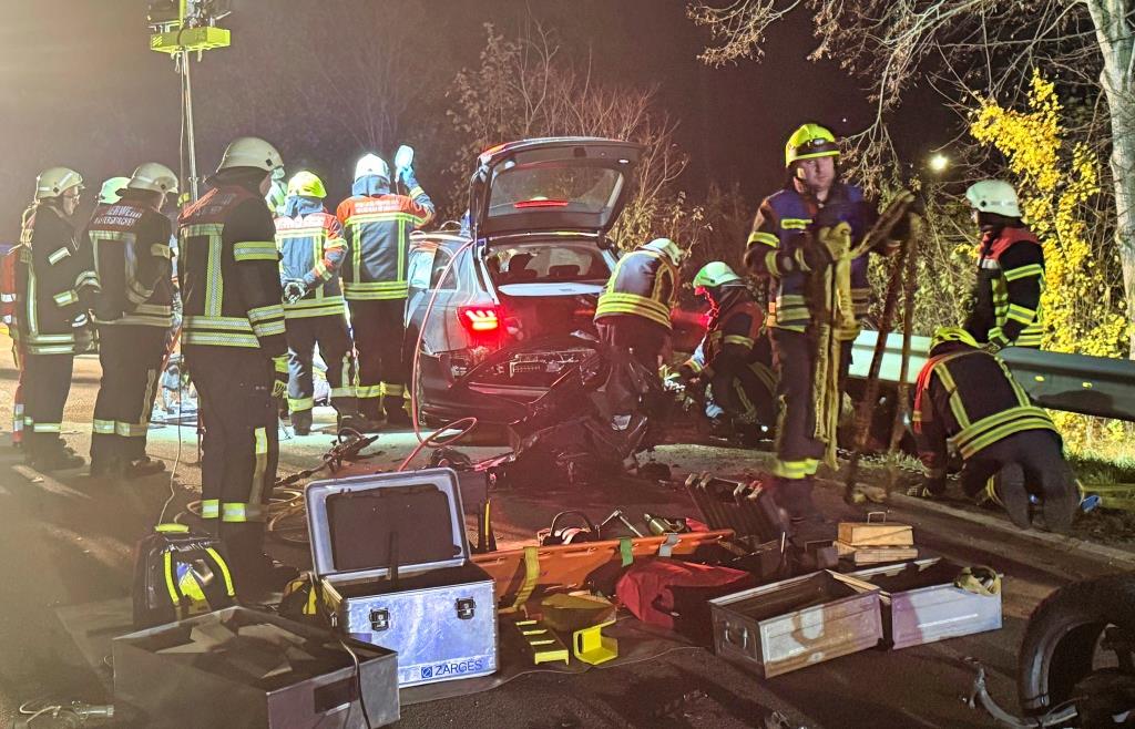 So kam es zu dem schweren Unfall mit elf Verletzten auf der B588 bei Wurmannsquick