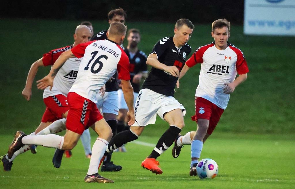 Engelsberg hofft auf Fehlen von Popp: Bietet Mehring Geheimwaffe auf ...