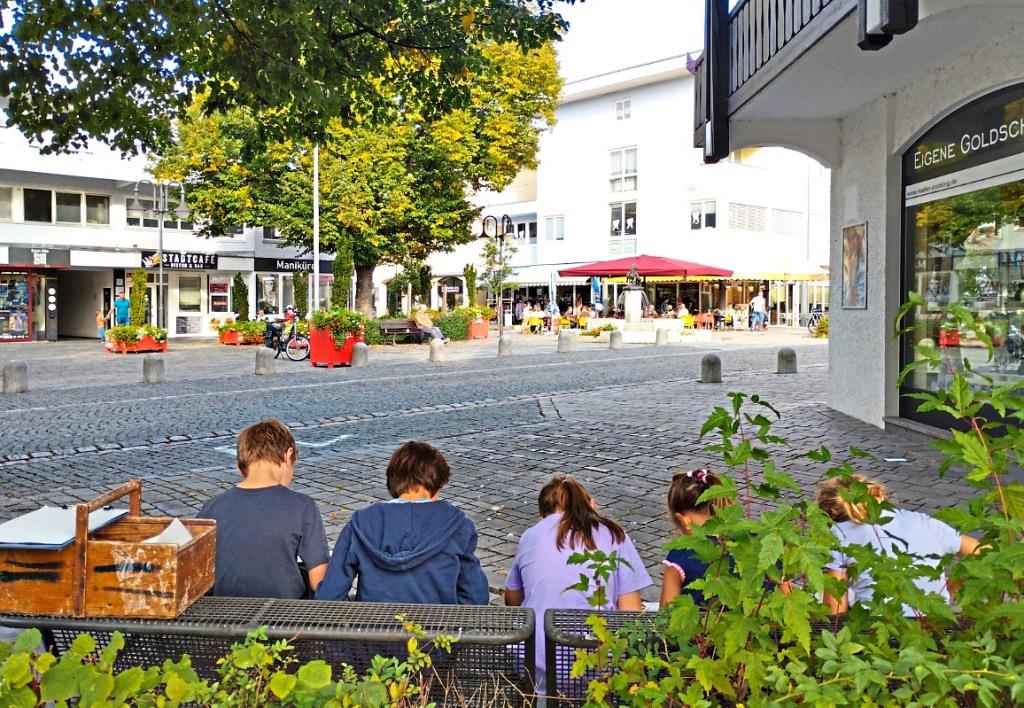 Der Stadtplatz von morgen auf Leinwand