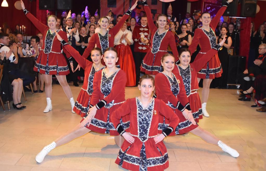 Gelungener Start in die närrische Saison in Simbach