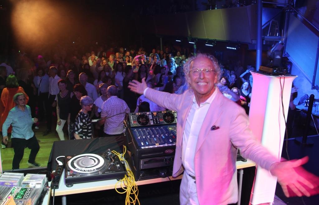 Zeitreise mit DJ-Legende Charly Leder: Disco-Revival-Party in Neuötting