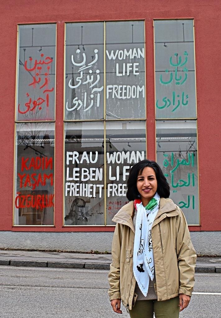 Frau – Leben – Freiheit