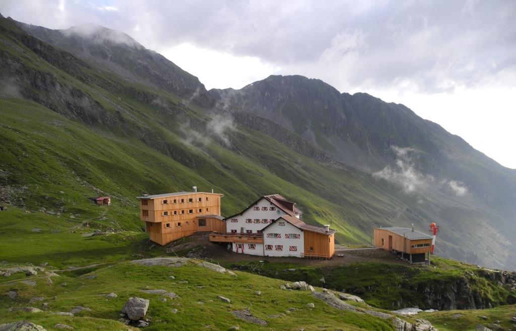 Neue Regensburger Hütte jetzt rein vegetarisch - als erste in ganz Tirol