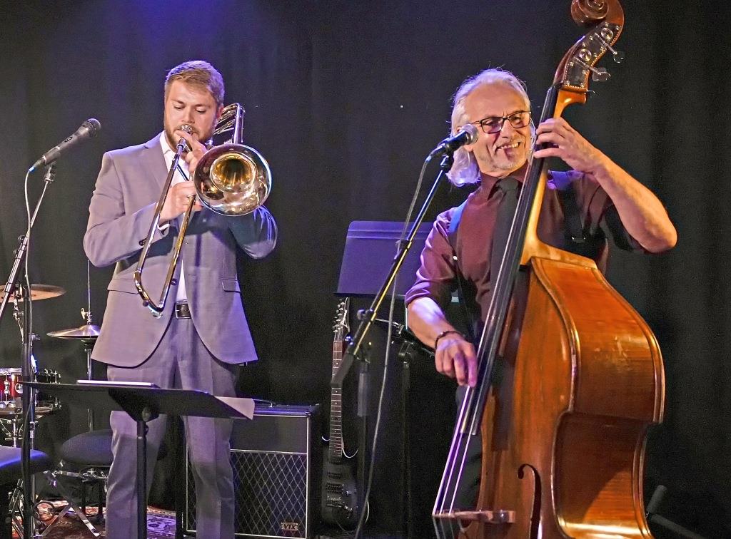 „Die AttrakTIEFEN“ und „Duo Charisma“ treten auf