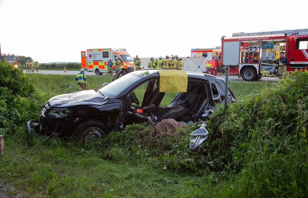 Ehepaar aus dem Kreis Cham bei A92-Unfall auf Höhe Dingolfing teils schwer verletzt
