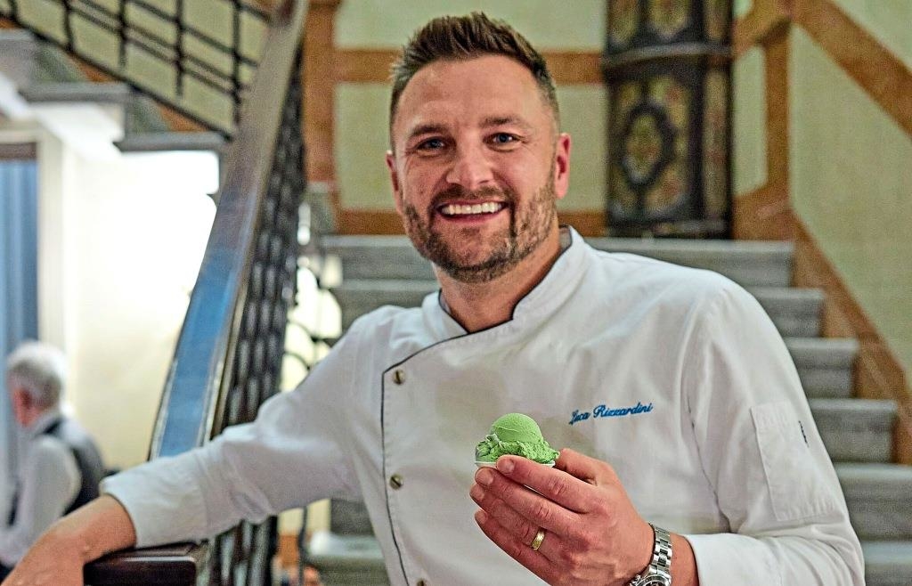 „Zitrone und Tannenspitzen“: Laufens Eis-Maestro Luca Rizzardini im ...