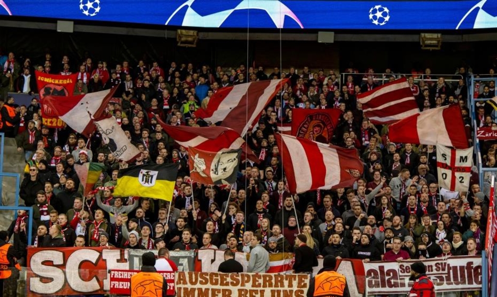 Von Schikane zum Sieg: Bayern-Fans erleben Drama vor Champions-League ...