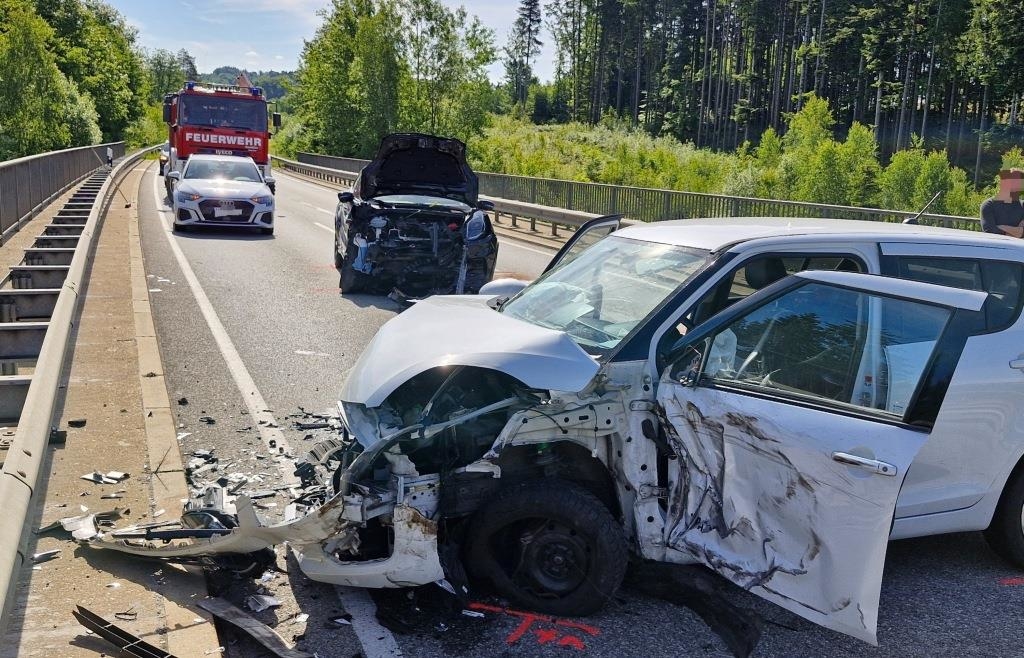Unfall mit mehreren Verletzten bei Aicha vorm Wald