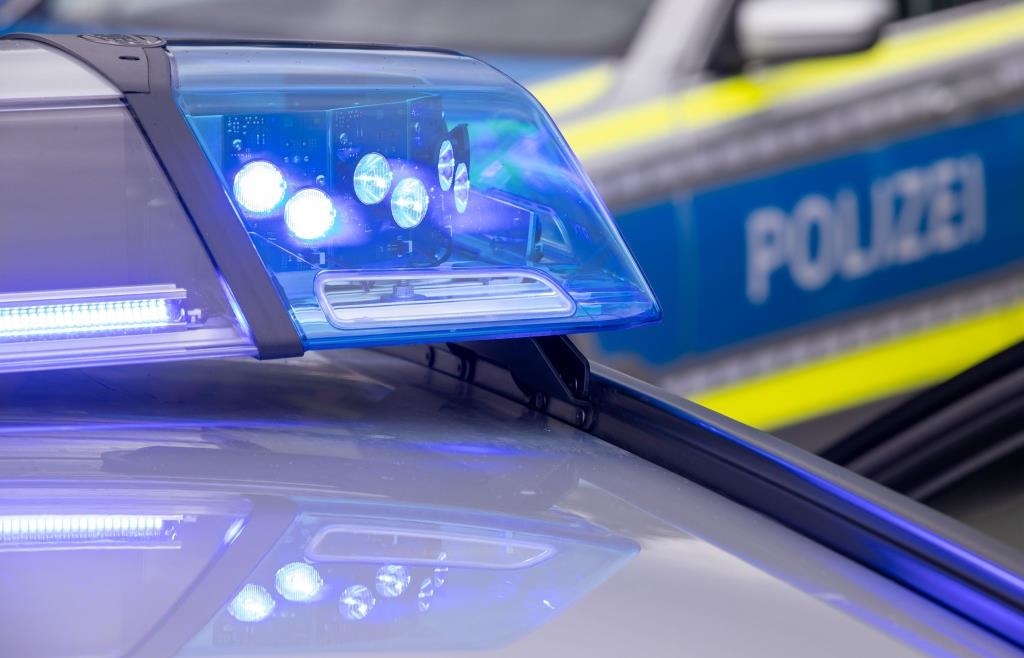 Toter (19) aus der Isar in München ist Sohn von „Traumschiff“-Star Lara ...