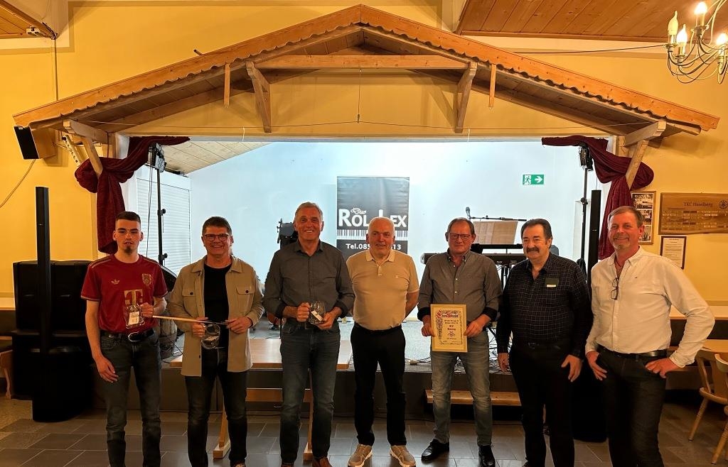 Tischkegelvereinigung Ratzing ist zum 16. Mal Meister