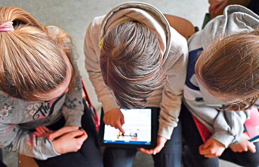 Shell Jugendstudie 2024 im Kreis Passau vorgestellt: Die Jugend wird ...