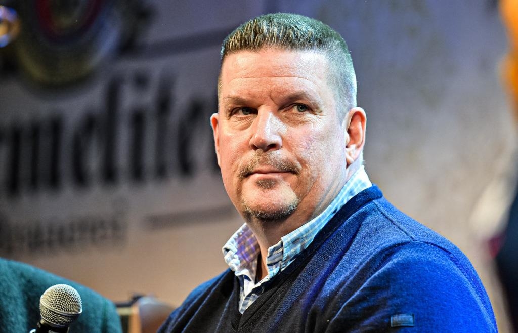 Spekulationen beendet: Erfolgstrainer Tom Pokel bleibt den Straubing Tigers treu