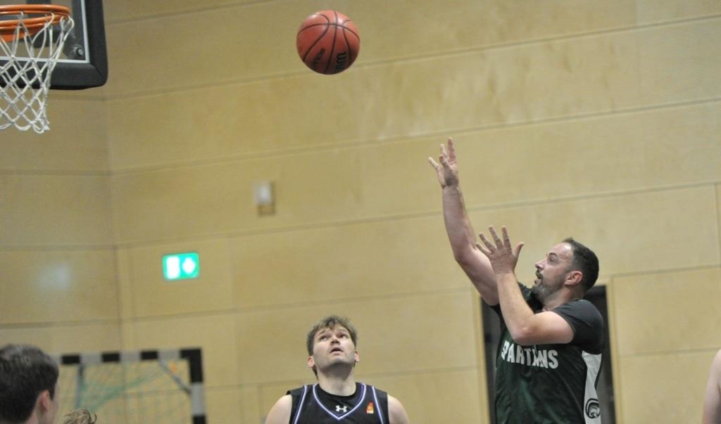 Er spielte in Schweden und Amerika: Benjamin Brink verstärkt Freyungs ...