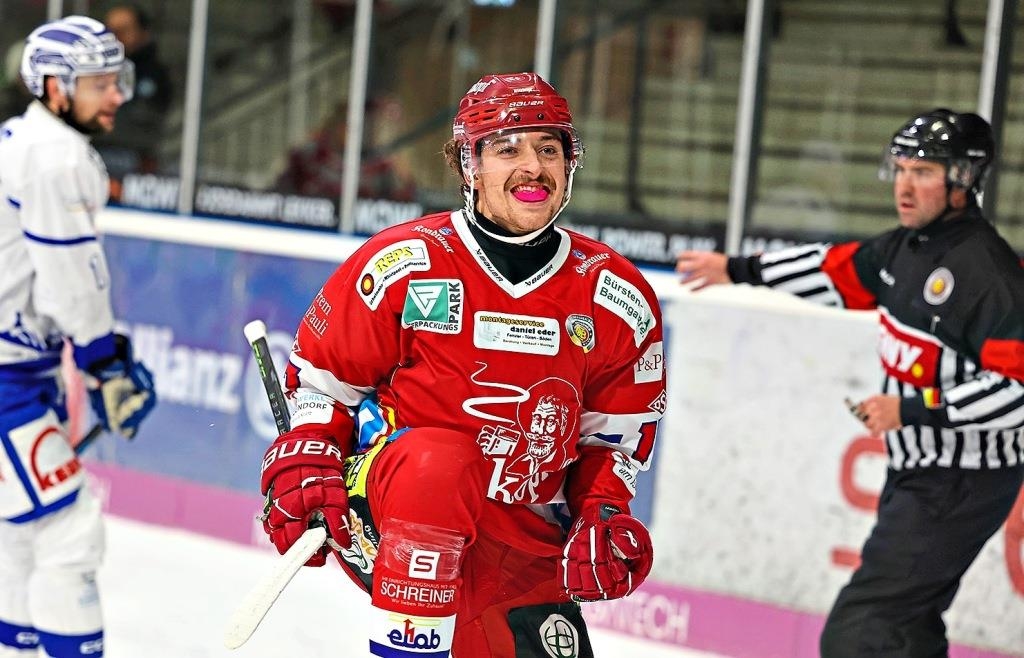 Elsberger legt vor, dann hält„Pieli“ und trifft Pill: Deggendorf feiert ...