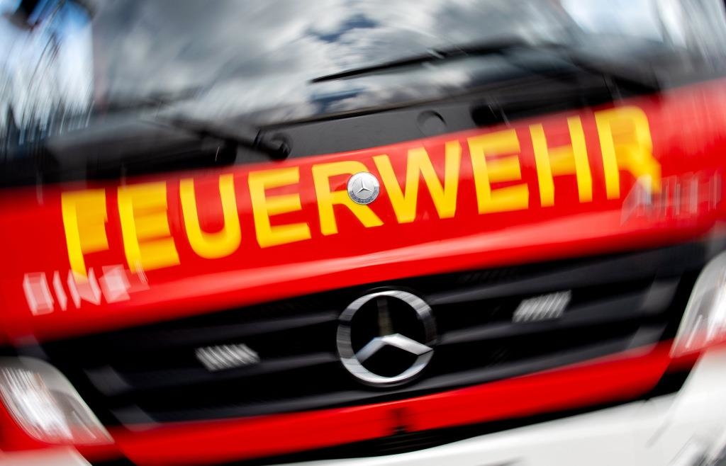 Brennendes Auto auf der A8 bei Bad Aibling führt zu erheblichen ...